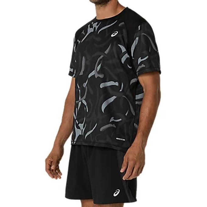 ASICS（アシックス） ランニングウェア Tシャツ 半袖 メンズ ROADランニンググラフィック半袖シャツ 2011D092-001 ...