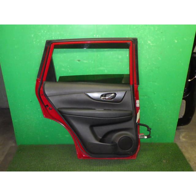 エクストレイル DBA-T32 左リアドア AX6 中古 : 株式会社ヒノデリユースセンター - 通販 - Yahoo!ショッピング