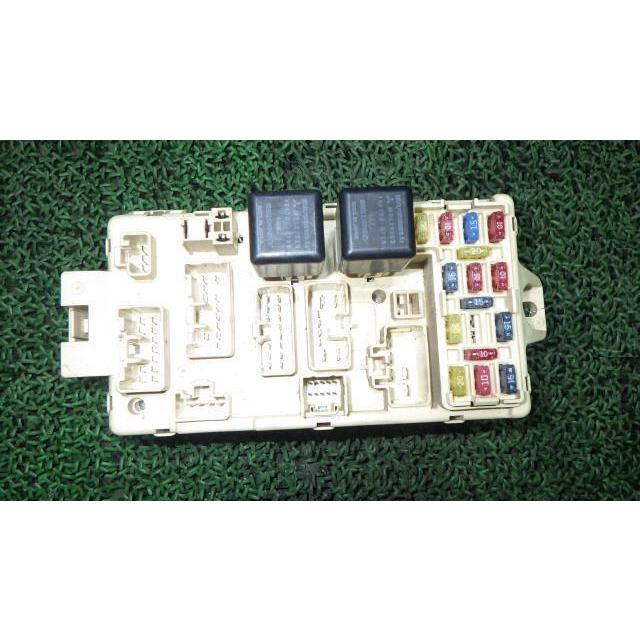 タウンボックス GF-U61W ヒューズボックス MR530354 中古 : 000000675067800 : 株式会社ヒノデリユースセンター - 通販 - Yahoo!ショッピング