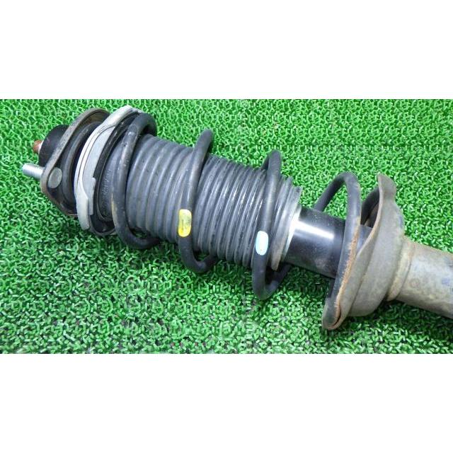 ステラ DBA-RN1 右リアストラット 20360KG080 中古 : 株式会社ヒノデリユースセンター - 通販 - Yahoo!ショッピング