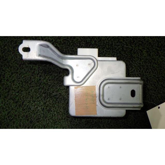 シエンタ(車) シエンタ CBA-NCP81G パワステコンピュータ- デンソー 89650-52010 中古 : 株式会社ヒノデリユースセンター - 通販 - Yahoo!ショッピング