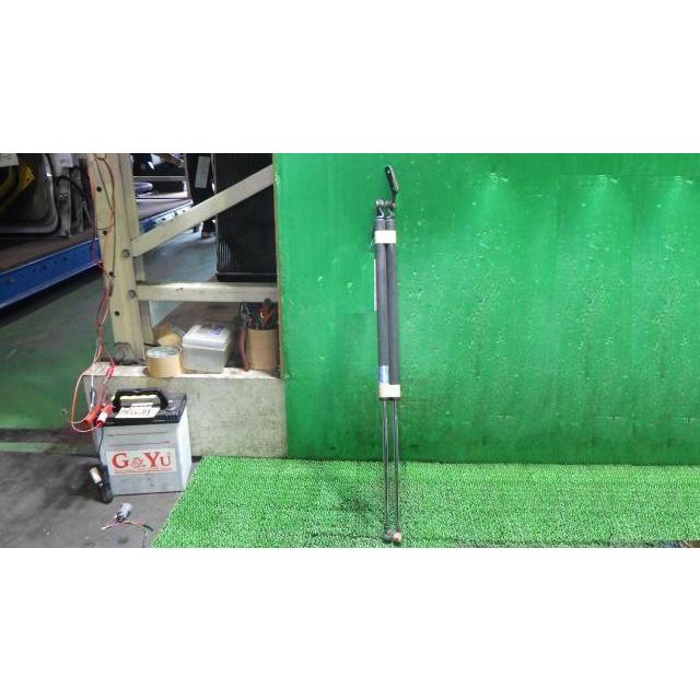 サンバー LE-TV1 バックドアダンパー 63269TC080 中古 : 000008458677250 : 株式会社ヒノデリユースセンター - 通販 - Yahoo!ショッピング