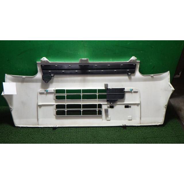 ミニキャブ HBD-DS17V フロントバンパー 26U MQ513208 中古 : 株式会社ヒノデリユースセンター - 通販 - Yahoo!ショッピング