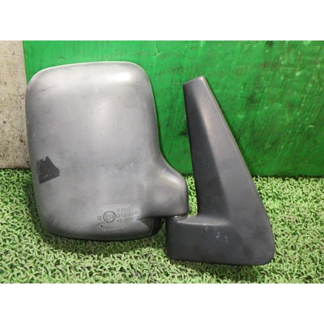 サンバー V-KS4 右サイドミラー 91032TA230 中古 : 株式会社ヒノデリユースセンター - 通販 - Yahoo!ショッピング