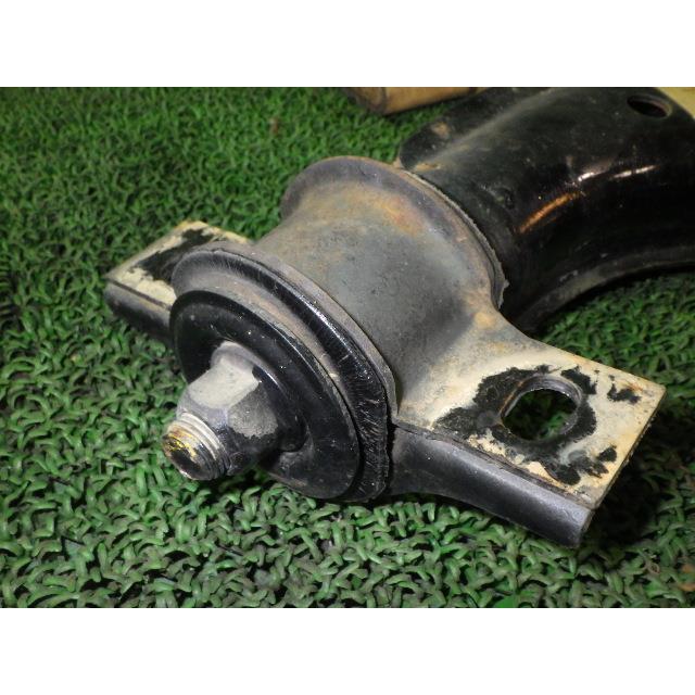 サンバー V-KS4 右フロントロアアーム : 株式会社ヒノデリユースセンター - 通販 - Yahoo!ショッピング