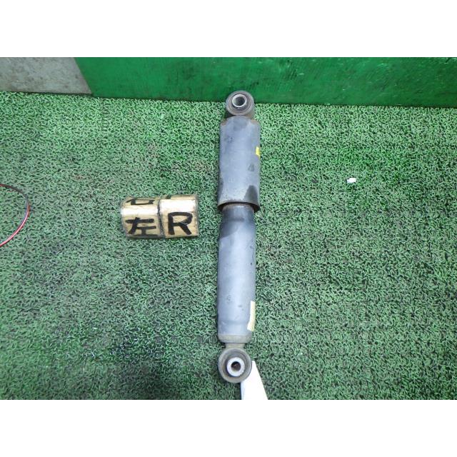 MPV UA-LW3W 左リアショックアブソーバー 中古 :000030276550800:株式会社ヒノデリユースセンター - 通販 - Yahoo!ショッピング