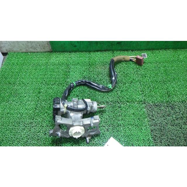 アクティ UE-HA6 メインキーシリンダー 35130-S3A-922 中古 : 株式会社ヒノデリユースセンター - 通販 - Yahoo!ショッピング