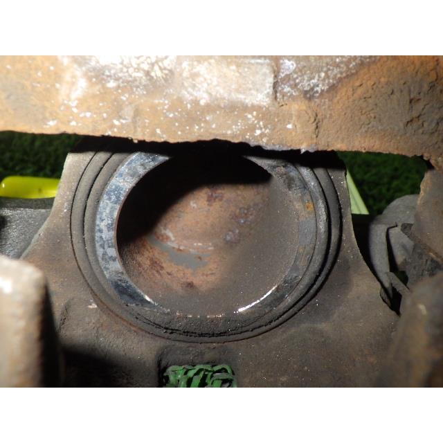 アクティ UE-HH5 右フロントキャリパー NH578 中古 : 株式会社ヒノデリユースセンター - 通販 - Yahoo!ショッピング