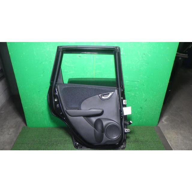 フィットシャトル DAA-GP2 左リアドア NH731P 67550-TF2-J00ZZ 中古 : 株式会社ヒノデリユースセンター - 通販 - Yahoo!ショッピング