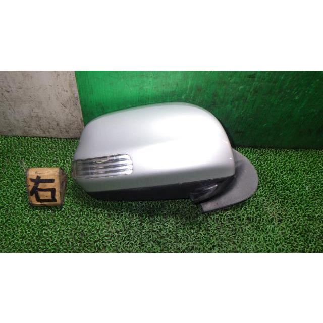 シエンタ DBA-NCP81G 右サイドミラー 1E7 87910-52860 中古 : 000504903513500 : 株式会社ヒノデリユースセンター - 通販 - Yahoo!ショッピング