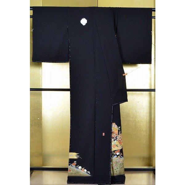 黒留袖 着物 未仕立て 仮絵羽 菊の刺繍 壺柄 正絹 結婚式 黒留袖 着物 未仕立て 仮絵羽 菊の刺繍 壺柄 正絹 結婚式
