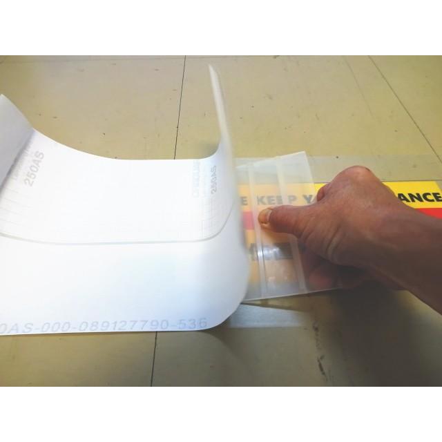 コロナ対策にORAGUARD 250AS【床専用ラミネーションフィルム、高すべり止め加工】25cm×10mロール : 北海道マーキングフィルムヤフー店 - 通販 - Yahoo!ショッピング