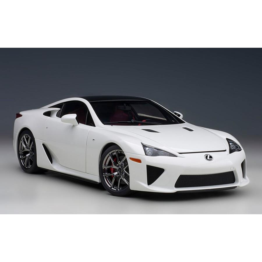 オートアート 1/18 レクサス LFA (ホワイテスト・ホワイト/ブラック・カーボン) : ホビーロード - 通販 - Yahoo!ショッピング
