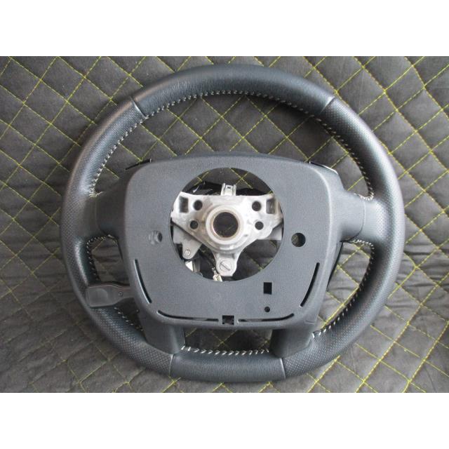 アクア DAA-NHP10 ステアリングホイール 082 45100-WY080-C0 : ほりおパーツヤフー店 - 通販 - Yahoo!ショッピング