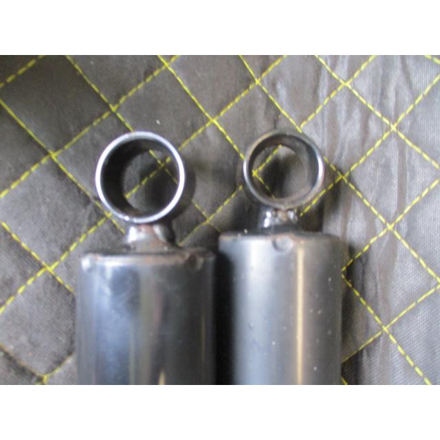 NV350キャラバン CBA-KS2E26 右Rショックアブソーバー QM1 E6200-3XA1A E6200-3XA0A ...