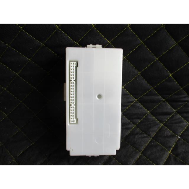 ミニカ HBD-H42V ヒューズボックス A31 8673A193 : ほりおパーツヤフー店 - 通販 - Yahoo!ショッピング