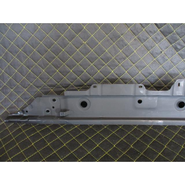 エブリイワゴン エブリィ ABA-DA17W ラジエータコアサポート Z7T 71410-64P10 : ほりおパーツヤフー店 - 通販 - Yahoo!ショッピング