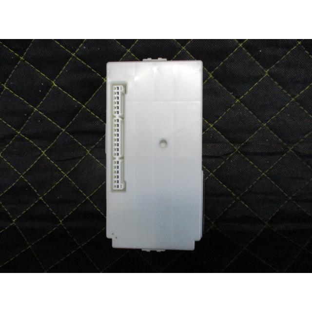 ミニカ LE-H42V その他 コントロールユニット W09 MR538259 : ほりおパーツヤフー店 - 通販 - Yahoo!ショッピング