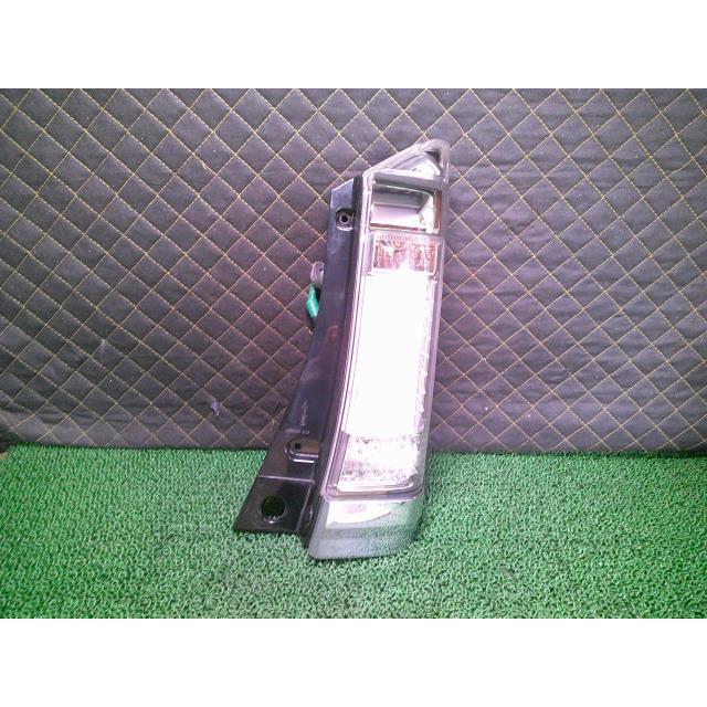 N-BOX N−BOX DBA-JF1 右テールランプ PB85P D106 33501-TY0-J51 : ほりおパーツヤフー店 - 通販 - Yahoo!ショッピング