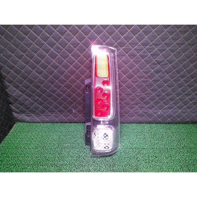 スペーシア DAA-MK53S 右テールランプ 35650-79R02 : ほりおパーツヤフー店 - 通販 - Yahoo!ショッピング