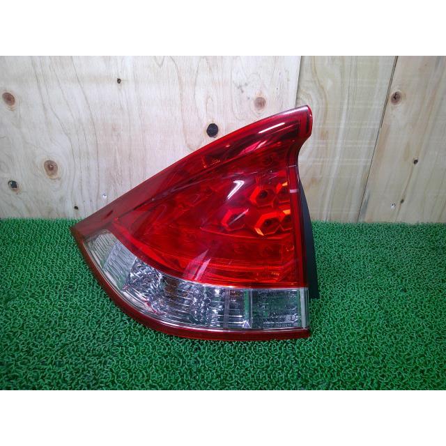 インサイト DAA-ZE2 左テールランプ NH756P 220-22875 33551-TM8-003 : ほりおパーツヤフー店 - 通販 - Yahoo!ショッピング