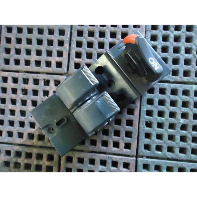 バモス GF-HM1 パワーウインドウスイッチ B92P 83543-S4R-003 : ほりおパーツヤフー店 - 通販 - Yahoo!ショッピング