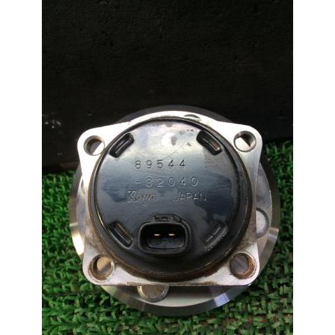 シエンタ(車) シエンタ DBA-NCP81G 右RナックルハブASSY X 1E7 42450-12070 : リサイクルパーツHOWA - 通販 - Yahoo!ショッピング