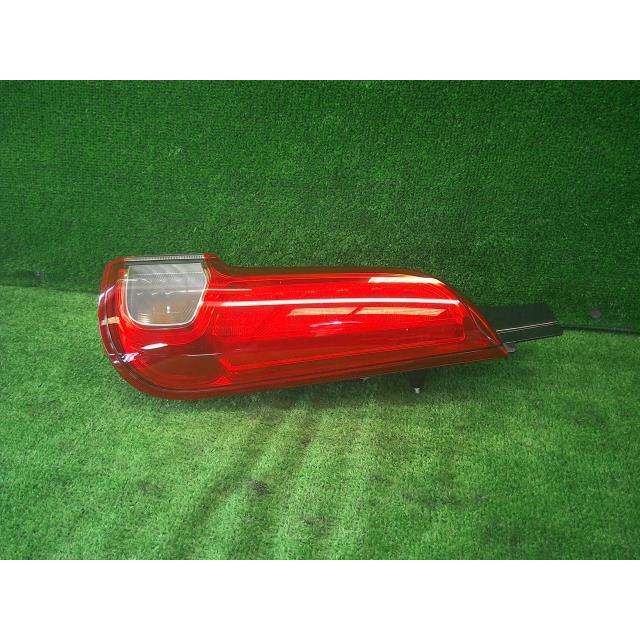 フレアワゴン DBA-MM32S 右テールランプ XG 26E(ZJ3) 220-59294 1A20-51-161B ...