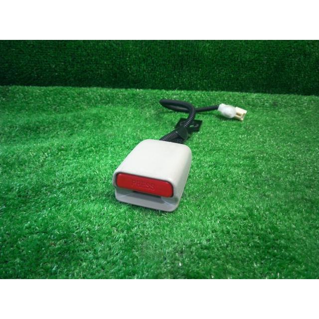 ラパン DBA-HE33S その他 内装部品 L オーディオレス Z7T シートベルトアンカー.ベルトキャッチ : リサイクルパーツHOWA - 通販 - Yahoo!ショッピング