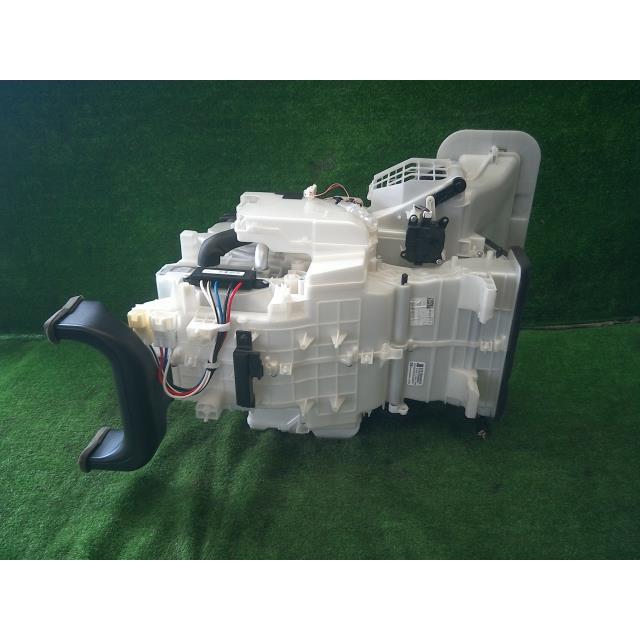 ノート DAA-HE12 A/Cクーリングユニット E-POWER ニスモ QAB 27210-5WK2A : リサイクルパーツHOWA - 通販 - Yahoo!ショッピング