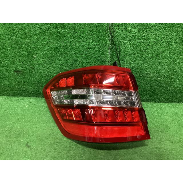 ベンツ Eクラス DBA-212247C 左テールランプ E250 ブルーエフィシェンシー 650 : リサイクルパーツHOWA - 通販 - Yahoo!ショッピング