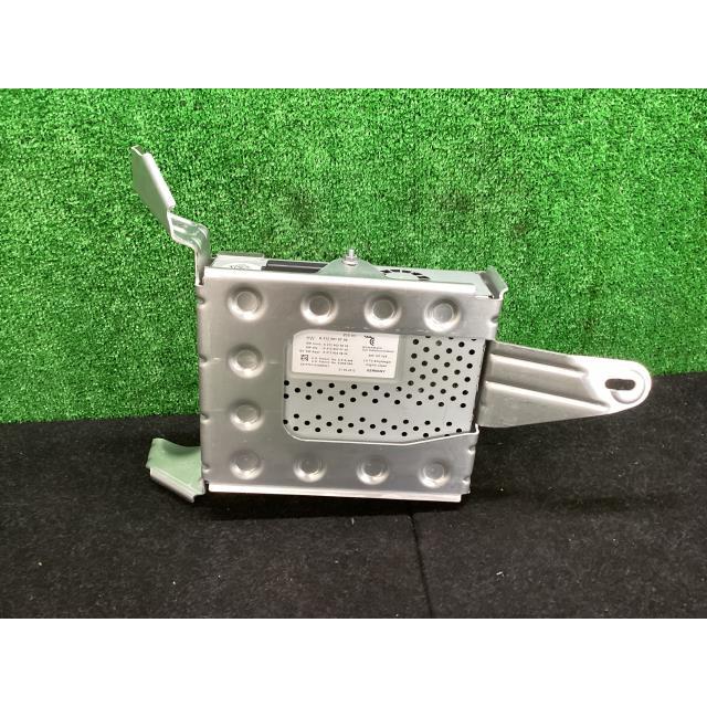 ベンツ Eクラス DBA-212247C TVチューナー E250 ブルーエフィシェンシー 650 : リサイクルパーツHOWA - 通販 - Yahoo!ショッピング