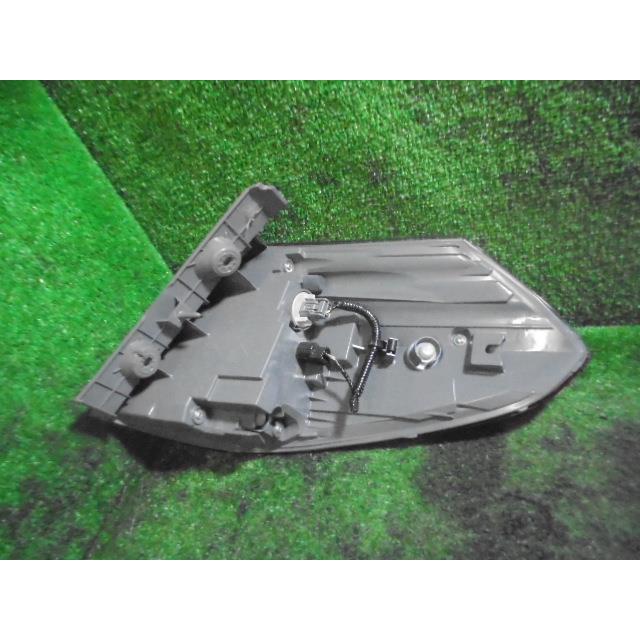 シャトル DAA-GP7 左テールランプ リア レンズ NH883P 60418 : 原木リサイクルパーツジェイ店 - 通販 - Yahoo!ショッピング