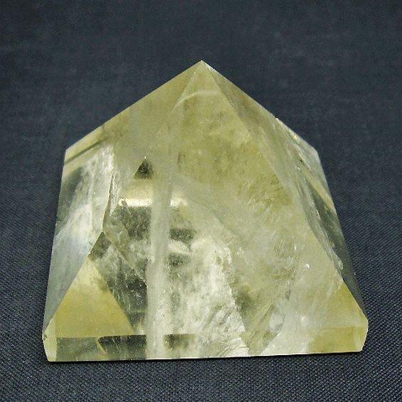 パワーストーン 天然石 シトリン水晶ピラミッド t648-3700 : H.S.K STONE - 通販 - Yahoo!ショッピング