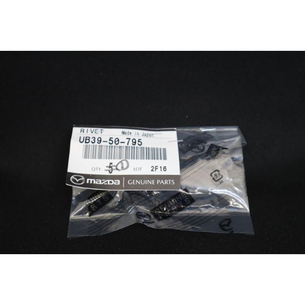 マツダ マツダ（MAZDA）リベツト/マツダ純正部品/プロシード/バンパー/UB3950795(UB39-50-795 ...