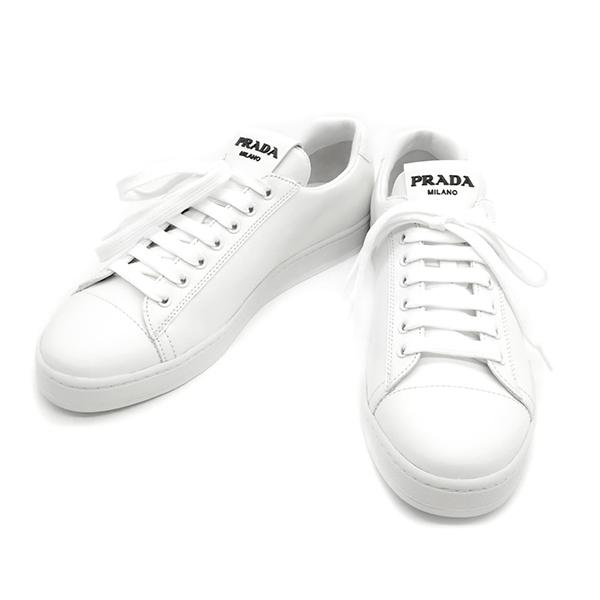PRADA（プラダ） スニーカー ロゴ レザー ホワイト レザー 2EG400 #42 : HOUBIDOU 心斎橋店 - 通販 ...