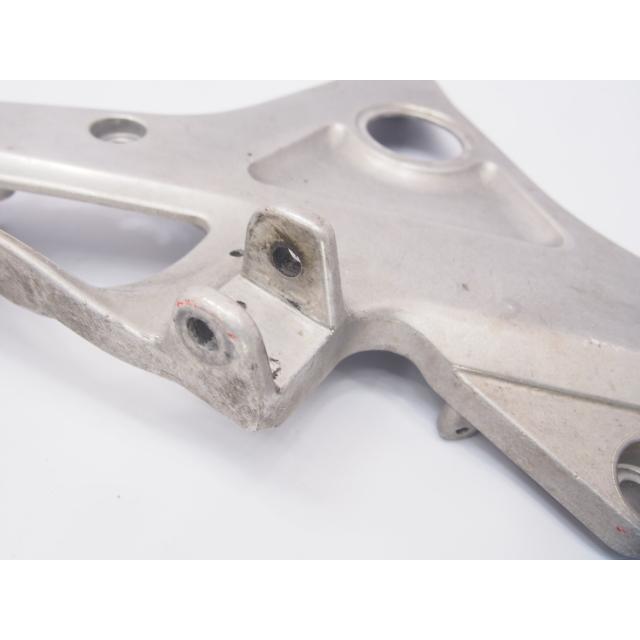 割れ無!X-4.SC38.純正ステップホルダー右・ステッププレート.タンデムステップ.X4.刻印MAZ.エックス4 :111211875:壱濱部品ショッピング店 - 通販 - Yahoo!ショッピング