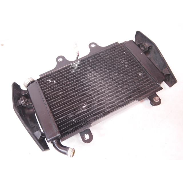 デューク200/390純正ラジエーター 穴あきなしメンテ用に。〜16年 KTM 電動ファンOK : 壱濱部品ショッピング店 - 通販 - Yahoo!ショッピング