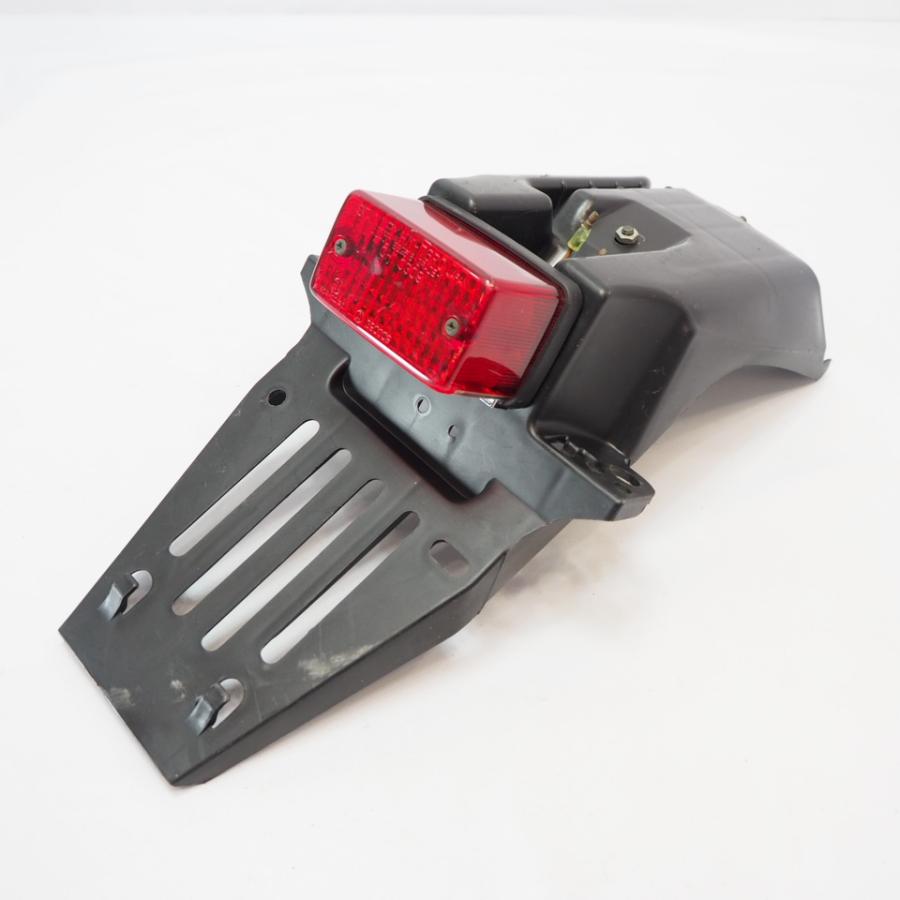 CRM250R MD24 純正リアフェンダー テールランプ マッドガード KAE : 壱濱部品ショッピング店 - 通販 - Yahoo!ショッピング