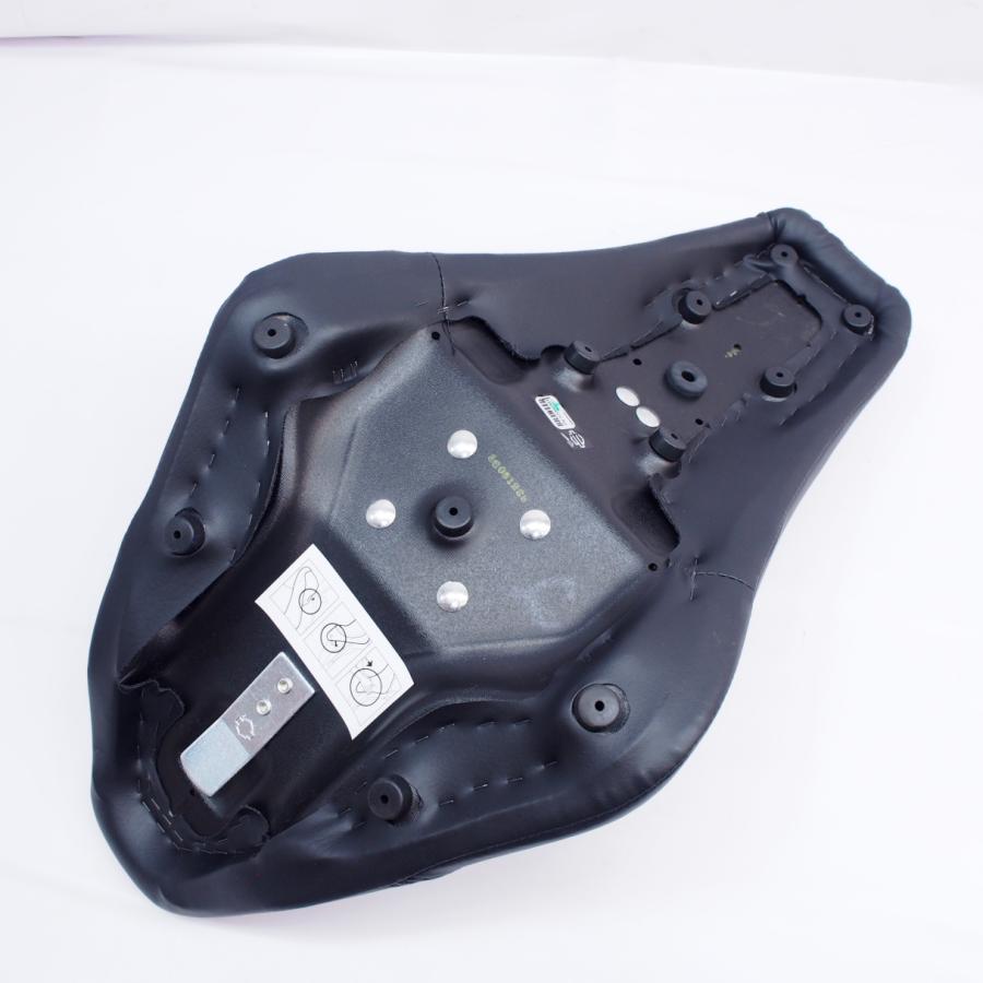 ハーレー ソフテイルFLDE FLHC FLHS FLSL FXBB FXBBS FXST 純正オプション ブローラー ソロシート52000301 : 壱濱部品ショッピング店 - 通販 ...