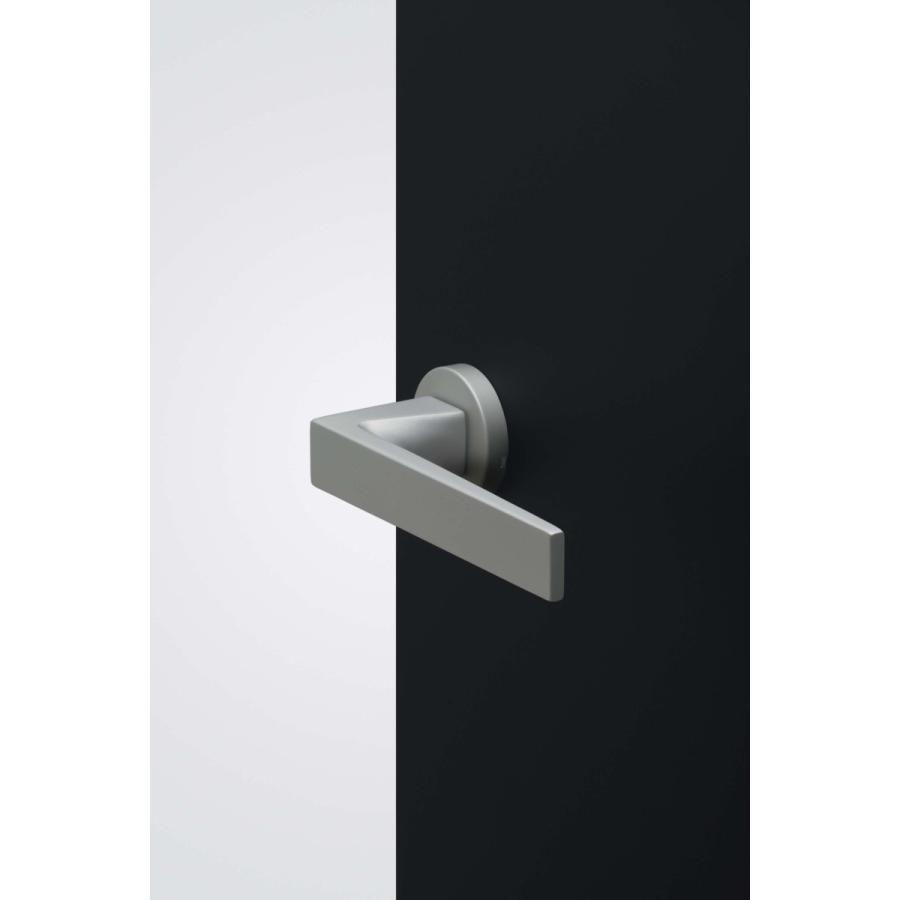 ユニオン UL1039-001S-R 右勝手 レバーハンドル CP15付 アルミ ユニフロストシルバー : 家ファン! Yahoo!店 - 通販 - Yahoo!ショッピング