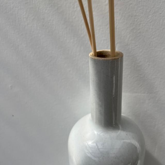 HASAMI PORCELAIN Hasami Porcelain（ハサミポーセリン） HPM029 bottle ボトル クリア 花瓶 フラワーベース : ihanadesign - 通販 ...