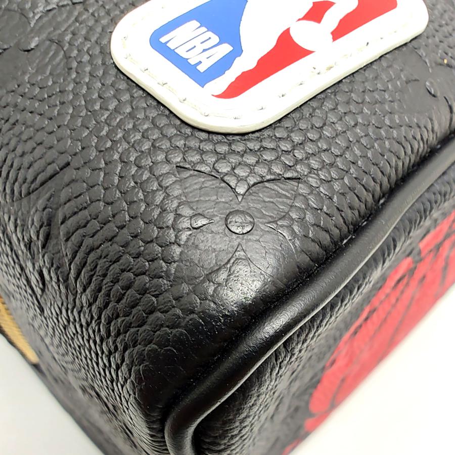LOUIS VUITTON 中古品 ルイヴィトン クローク・ドップキット モノグラム LV×NBA コラボレーション ブラック ゴールド金具 M58515 : 稲毛質店 ヤフー店 - 通販 ...