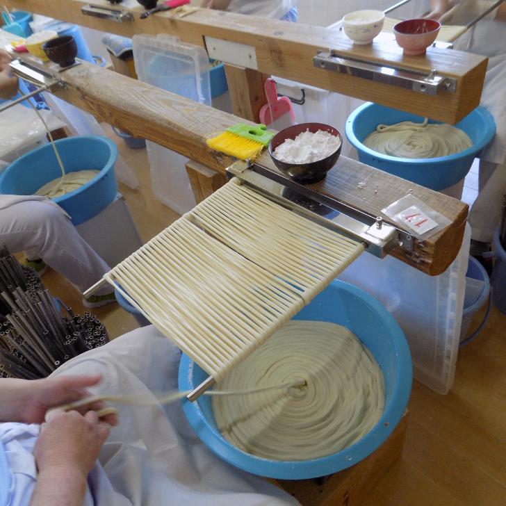 稲庭古来うどん お徳用チャック付き袋入り540g＋麺つゆ20g×6袋 : 稲庭古来堂 - 通販 - Yahoo!ショッピング