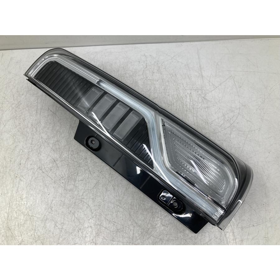 割れ無 点灯OK MK53S 前期 スペーシア カスタム HV 純正 LED 右 テールランプ KOITO 220-5938M (L1571) : インフィニ ヤフー店 - 通販 ...