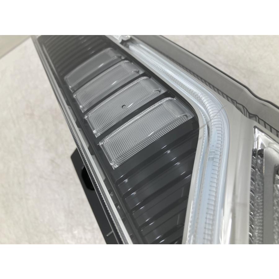 割れ無 点灯OK MK53S 前期 スペーシア カスタム HV 純正 LED 右 テールランプ KOITO 220-5938M (L1571) : インフィニ ヤフー店 - 通販 ...