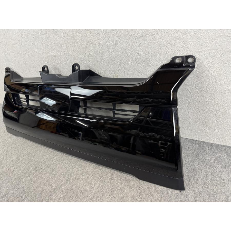 割れ無 5型 200系 ハイエース 標準 純正 フロントグリル センサーカバー付 ブラック塗装品 53112-26110 53111-26510 (L4639) : インフィニ ヤフー店 ...