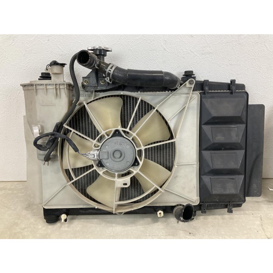 動作OK NCP13 後期 ヴィッツ RS TRDターボ 純正 ラジエーター 電動ファン コンデンサ 422132-1731 (YH4096 ...