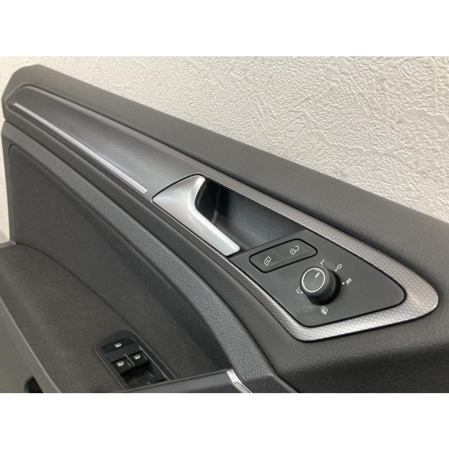 割れ無 H28 VW AUCHP ゴルフ7 ヴァリアント 純正 フロントドアトリム 内張り 左右セット 5G4 868 079 / 080 ...