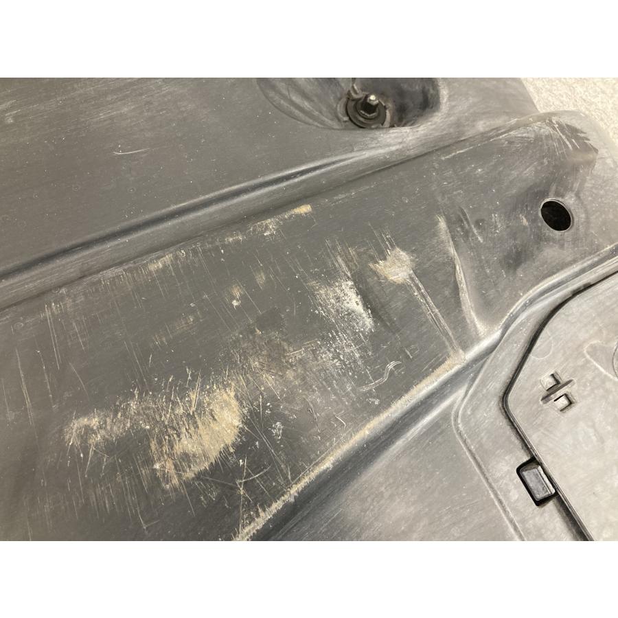 H28 VW AUCHP ゴルフ7 ヴァリアント 走行6,466km 純正 左 フロアアンダーカバー 5Q0 825 201 L ...